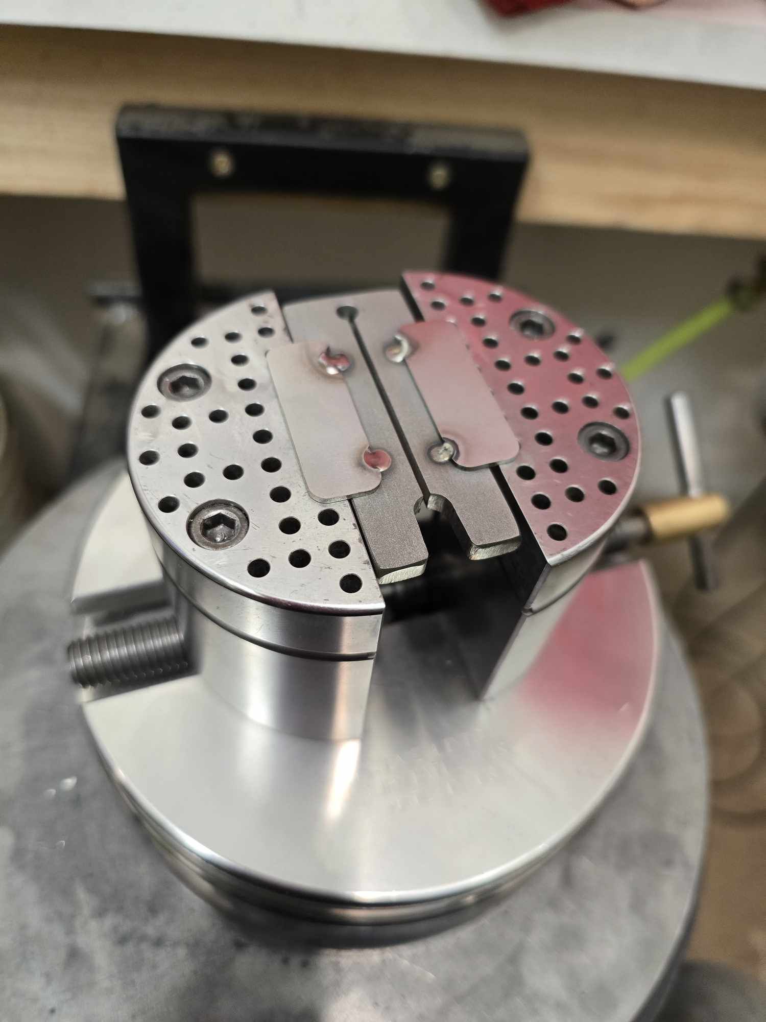 Spur button clamp – Cowboy Maker Supply